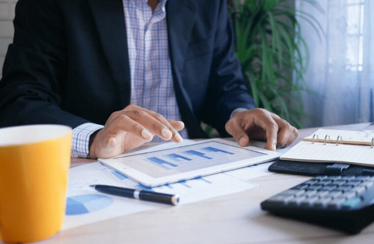 How to Become a Bookkeeper (A Complete Guide) - Intuit Blog