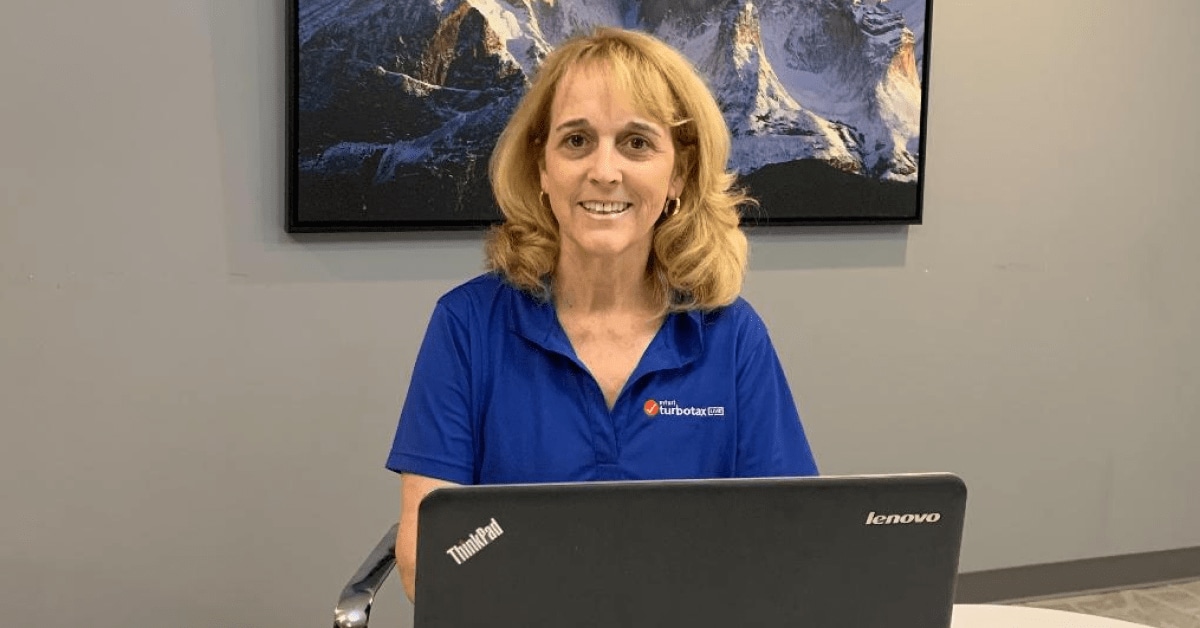 How to Become a Bookkeeper (A Complete Guide) - Intuit Blog