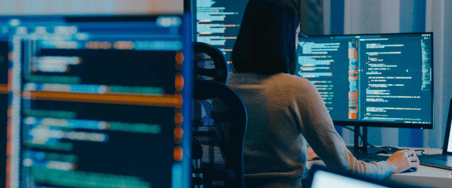 Data Analyst vs Data Engineer: What's the Difference? - Intuit Blog